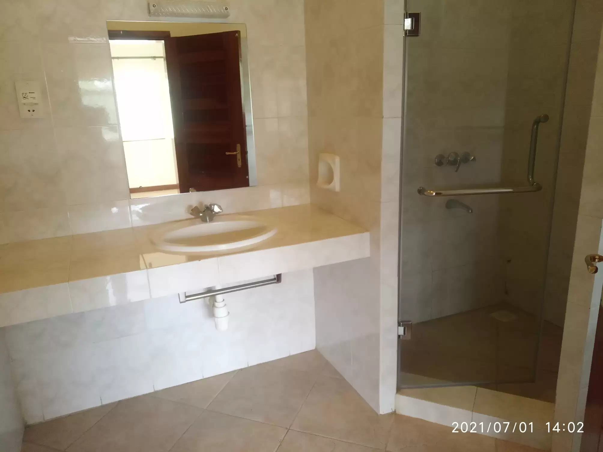 5 bedroom mansion for let in Runda in Runda, Nairobi, Kenya | Propscout