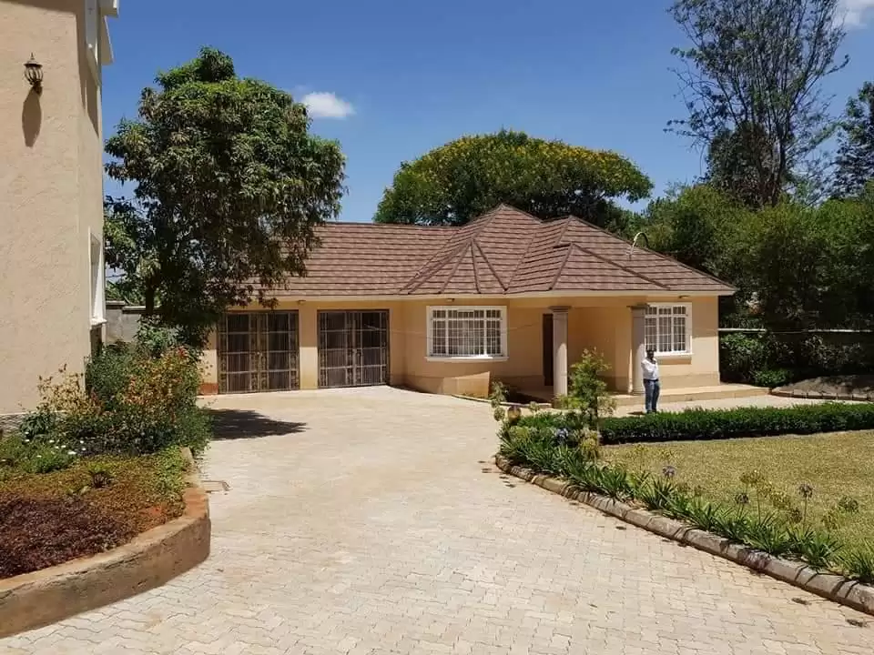 7 bedroom house for sale in Runda Mumwe in Runda, Nairobi, Kenya ...